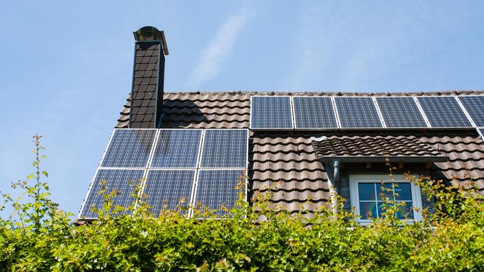 Installer des panneaux solaires, que dit la loi