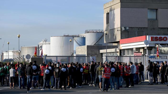 Carburants : après 23 jours de grève, le mouvement prend fin à la raffinerie Esso-ExxonMobil de ...