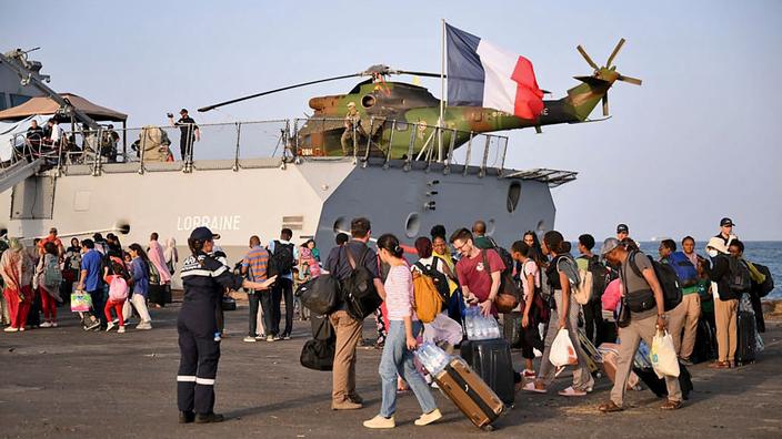 Combats au Soudan : la Marine nationale évacue près de 400 ressortissants étrangers