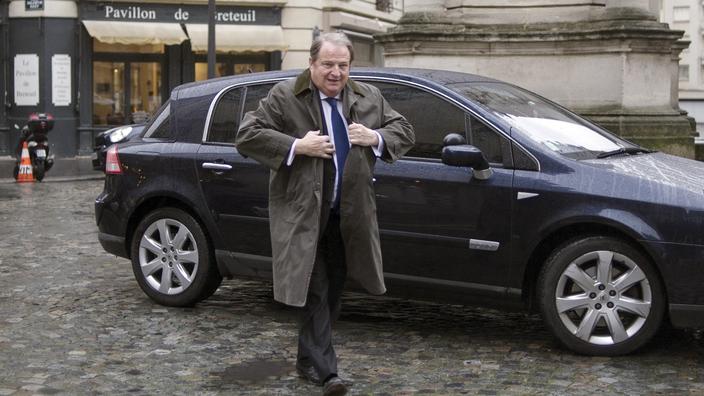 Sénatoriales 2023 : le sénateur LR, Pierre Charon, mène sa liste en ...