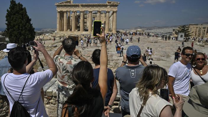 Surtourisme : la Grèce va réguler le nombre de visiteurs à l'Acropole d’Athènes
