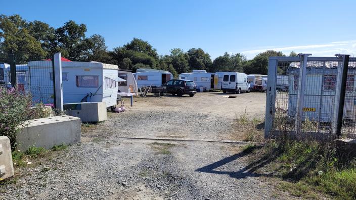 «Je les ai menacés de mettre le feu»: le combat d’un propriétaire pour ...