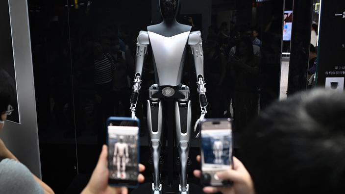 Tesla dévoile Optimus Gen 2, la dernière version de son robot humanoïde