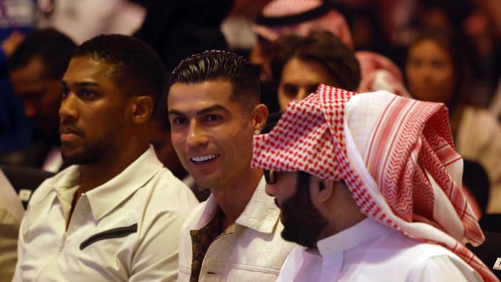 Boxe : en vidéo, l’arrivée de Cristiano Ronaldo pour le combat tant ...