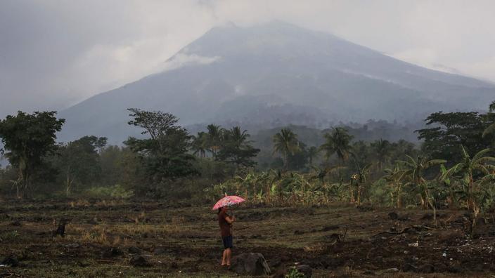 Philippines : évacuation d’au moins 2800 personnes après l'éruption d ...