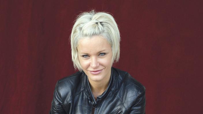 La vie continuée de Nelly Arcan, de Johanne Rigoulot : à la recherche ...