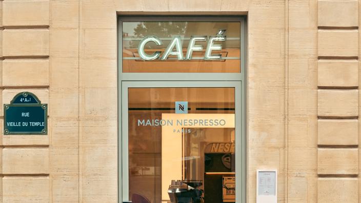 À Paris, Nespresso ouvre son tout premier «coffee shop» adossé à un ...