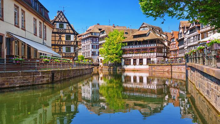 Budget 2026 : l’Alsace s’accroche à ses jours fériés contre les plans ...