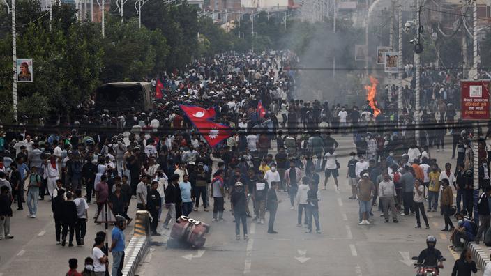 Parlement incendié, fusillades, colère contre les élites... Ces 48 ...