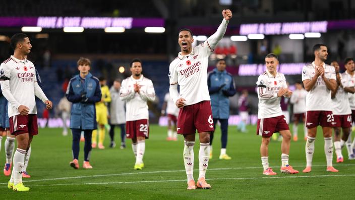 Premier League : Arsenal bat facilement Burnley et conforte sa place de ...