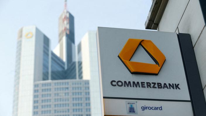 Commerzbank rehausse ses prévisions et se dit «à l'aise» face à UniCredit