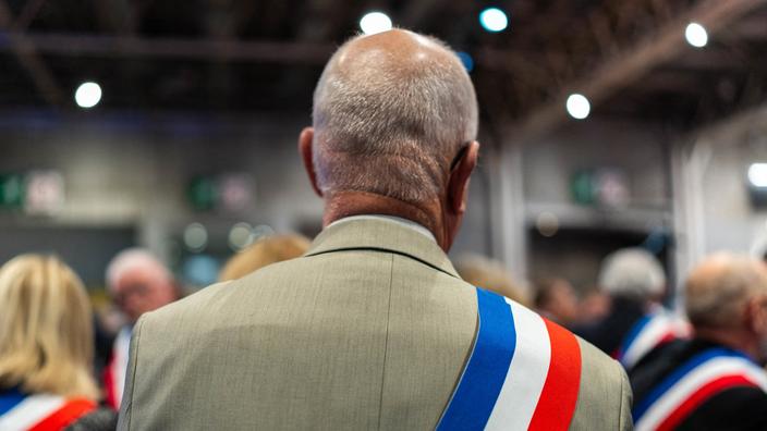 «Être élu, c’est une partie de moi-même» : s’accrocher ou raccrocher ...