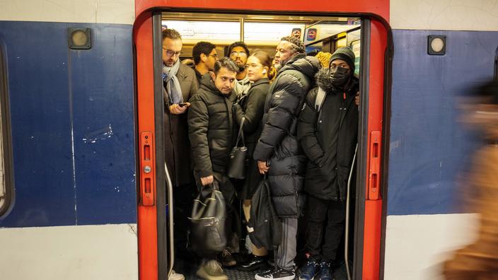 Île-de-France : trafic «très perturbé» ce mercredi matin sur le RER B ...