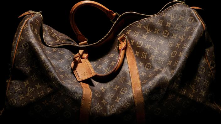 130 ans après sa création, le paradoxe du Monogram de Louis Vuitton ...