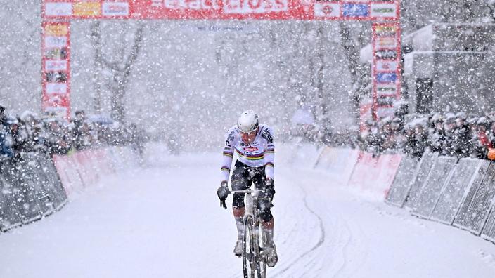 Cyclo-cross: Van der Poel en démonstration sur la neige de Zonhoven