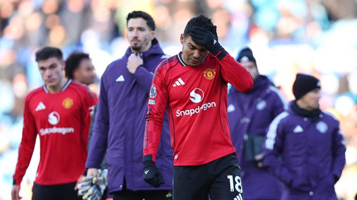 Premier League : Manchester United, accroché à Leeds, continue de ...