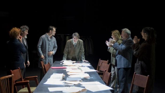 Vie et destin au Théâtre des Abbesses, une pièce grandiose d’après un ...
