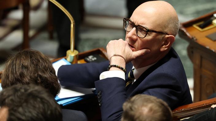 Budget : la surtaxe sur les grandes entreprises rapportera environ «7,3 ...