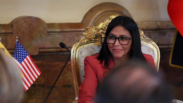 Venezuela : la présidente par intérim «remercie» Trump pour son ...