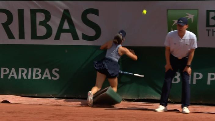 Roland-Garros : en vidéo, la violente chute d’une joueuse turque qui ...
