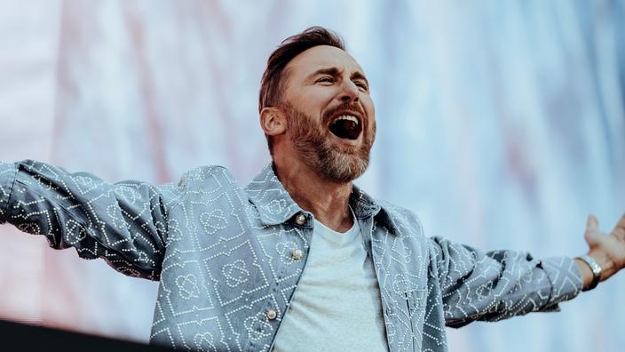 Jennifer Lopez, larmes et feux d’artifice : David Guetta donne le plus ...