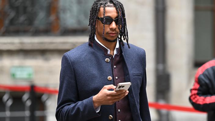 Crampons, bijoux, casquettes... : Pourquoi Michael Olise est si ...