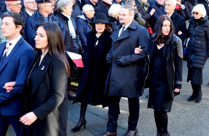 Obsèques de Jean-Marie Le Pen : Pierrette et Jany, les deux femmes de ...