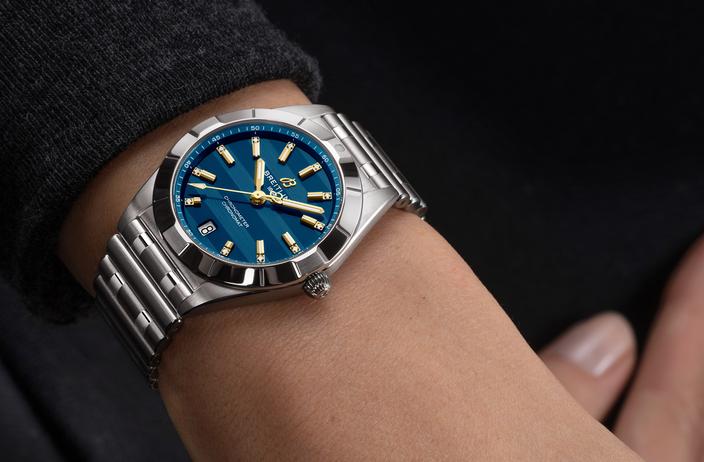 Rugby : voici la nouvelle montre Breitling du XV de France