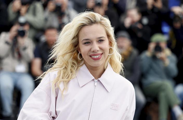 Kim Higelin en couple avec Artus : cinéma, famille... Zoom sur une ...