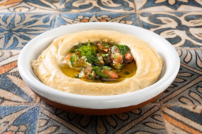 Fatouche, taboulé, katayef... La cuisine libanaise, vedette de l'été