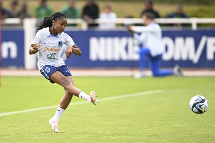 Coupe du monde féminine : Laurina Fazer, la pépite française attend son ...
