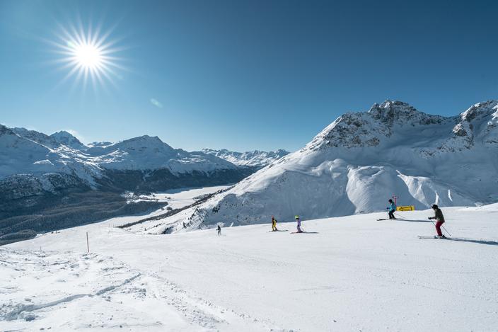 Télésièges Prada et doublé olympique : à Saint-Moritz, le ski, c’est chic