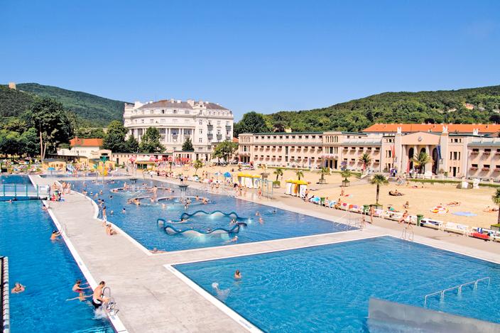 De la ville de Spa à Budapest, escapade dans les plus belles cités ...