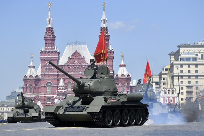 Guerre en Ukraine : la Russie déterre de vieux chars T-54 nés sous Staline