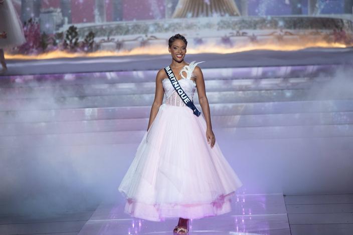 Angélique Angarni-Filopon élue Miss France : la robe qui fait jaser ...