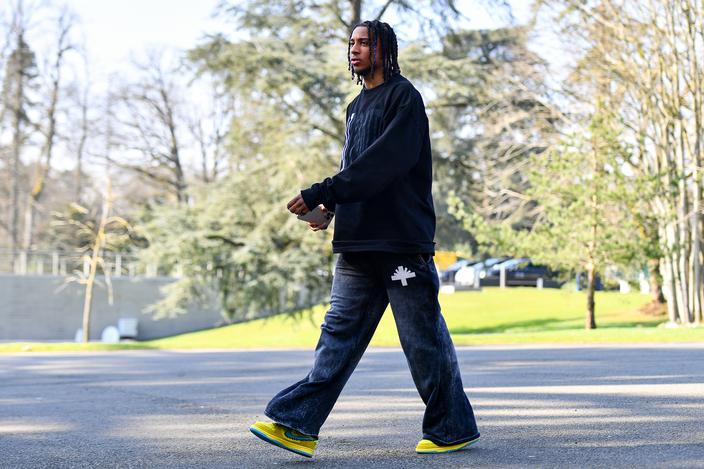 Crampons, bijoux, casquettes... : Pourquoi Michael Olise est si ...
