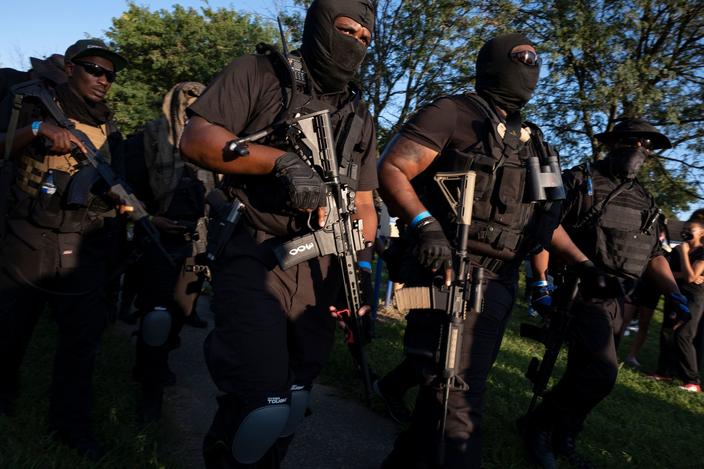 États-Unis : qu'est-ce que la NFAC, cette «milice noire» paramilitaire ...