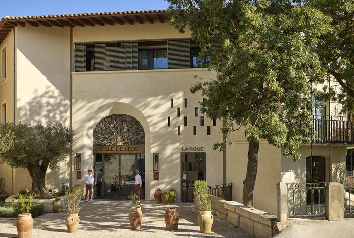 Patrick Bruel inaugure un spa haut de gamme : photos, soins, prix ...