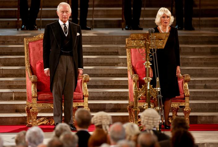 Mort d'Elizabeth II : en images, le discours de Charles III et le ...