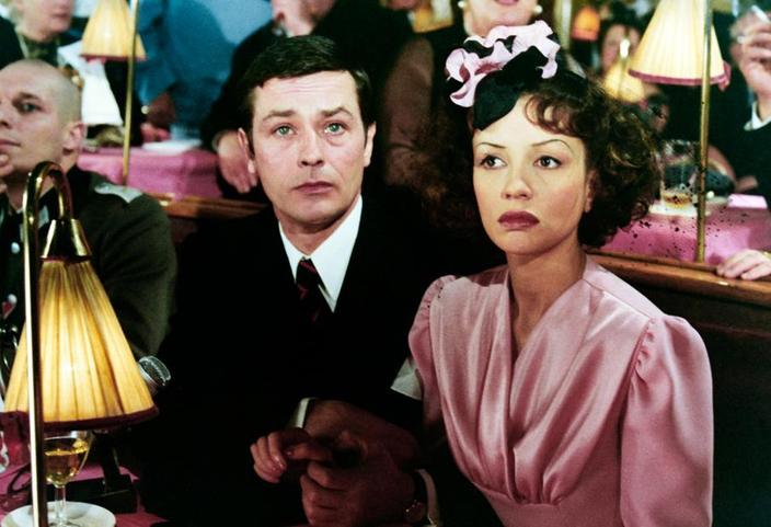 Alain Delon, ses amours, ses amis, ses rôles cultes : 12 photos qui ...