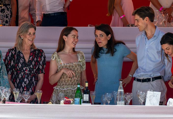 Caroline de Monaco réunie avec ses filles Charlotte Casiraghi et ...