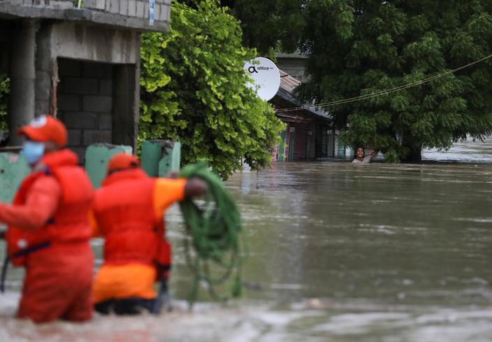 La tempête tropicale Laura frappe Cuba après avoir fait douze morts en ...