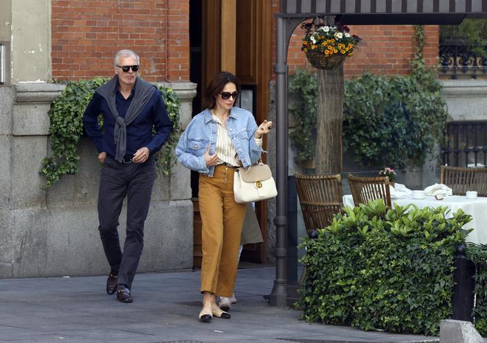 Qui est Adriana Abascal, la femme d’affaires mexicaine qui partage désormais la vie d’Emmanuel ...