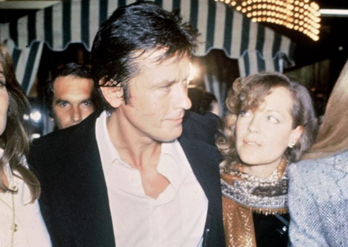 Alain-Fabien Delon papa : la petite Romy à peine née et déjà un ...