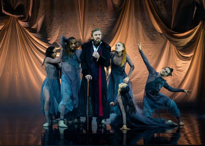 Les Souliers Rouges : spectacle musical d'exception signé Marc Lavoine ...