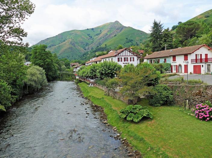 5 villages typiques de l'arrière-pays basque à découvrir