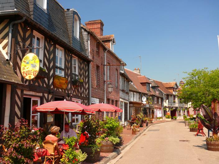 Il n'y a pas qu'Étretat dans la vie : nos dix plus beaux villages de ...