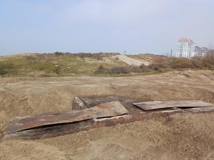 Trois bunkers de la Deuxième Guerre mondiale retrouvés presque intacts ...