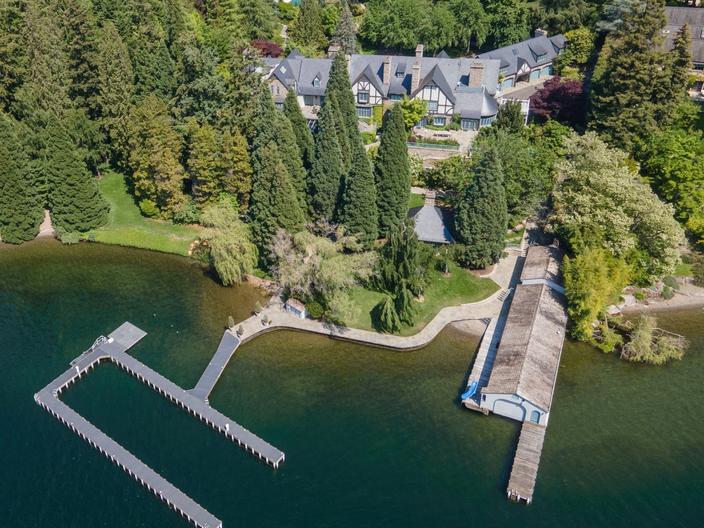 MAISON DE STARS – Jeff Bezos vend son impressionnant manoir pour 55 ...