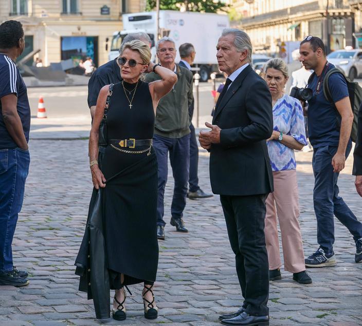 Sophie Davant et William Leymergie aux obsèques de Philippe Labro : le ...